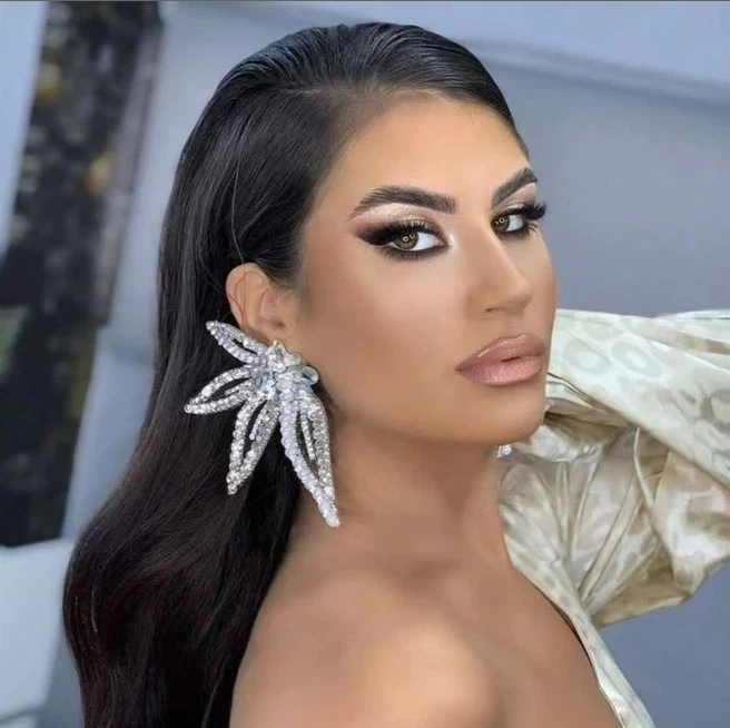 Angel Wing Eye Makeup