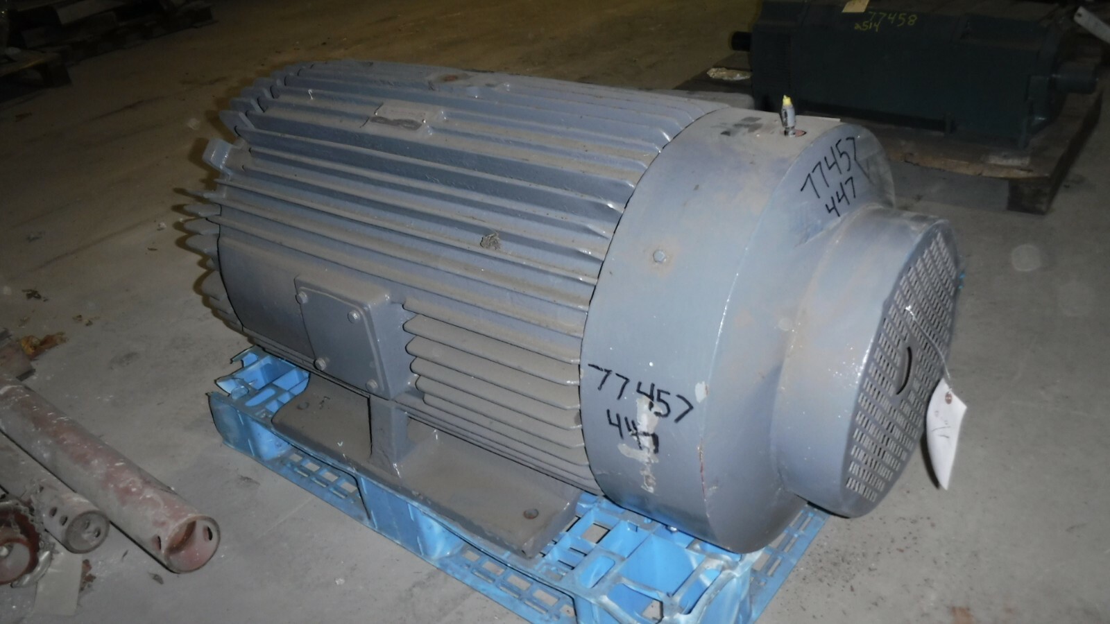 200 HP Toshiba Electric Motor, 3600 RPM, 447TSS Frame, TEFC, 460V EOK ...