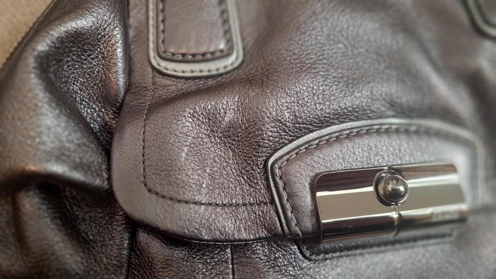 Coach Silver SOHO, crossbody/hand straps purse LEATHE… - Gem