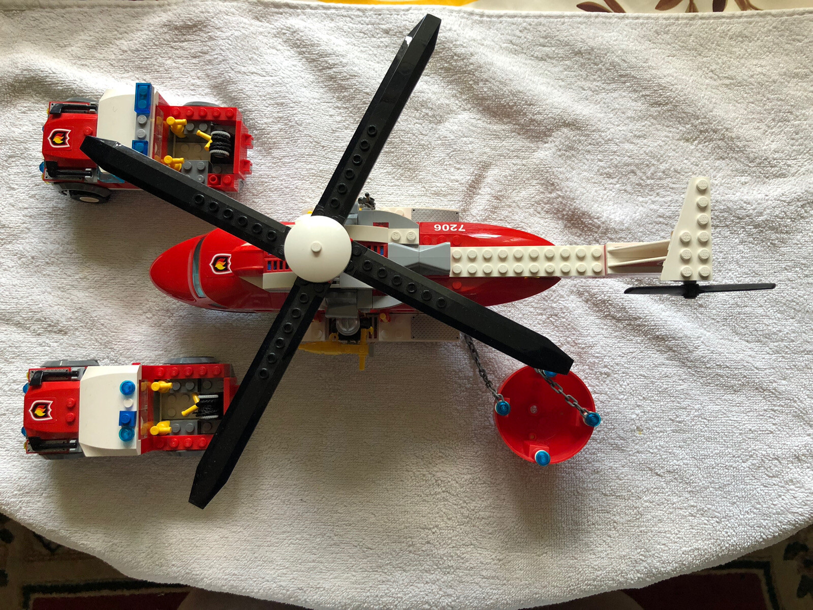 LEGO City Fire Helicopter 7206 with Extra Fire Vehicle Lego Box ...