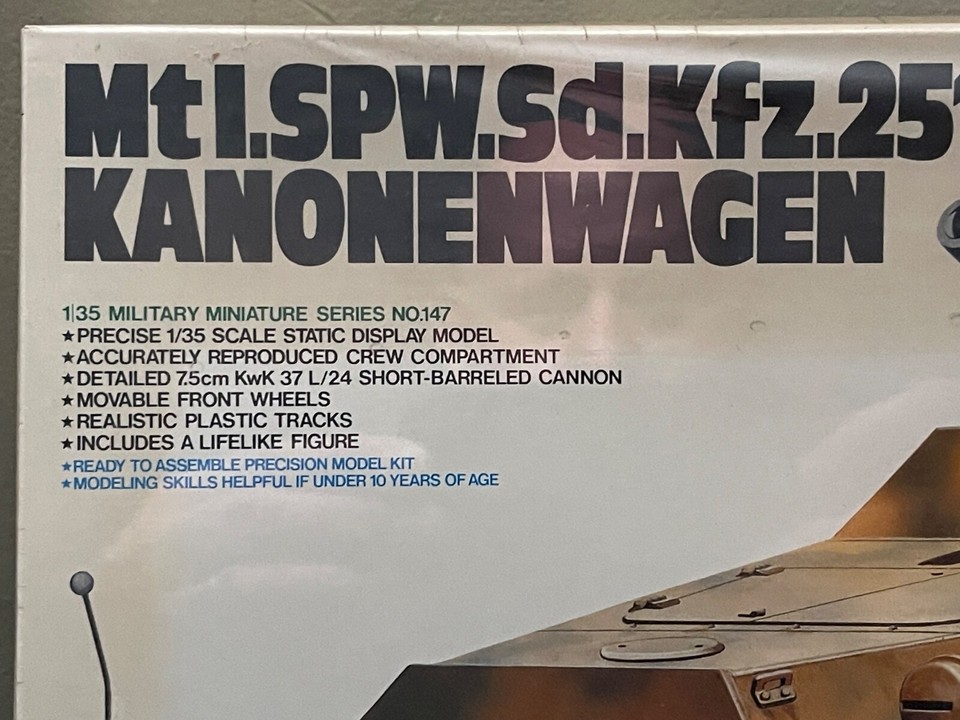 TAMIYA 35147 German Sdkfz 251/9 Ausf.D KanOnenwagen 1/35 Scale Kit ...