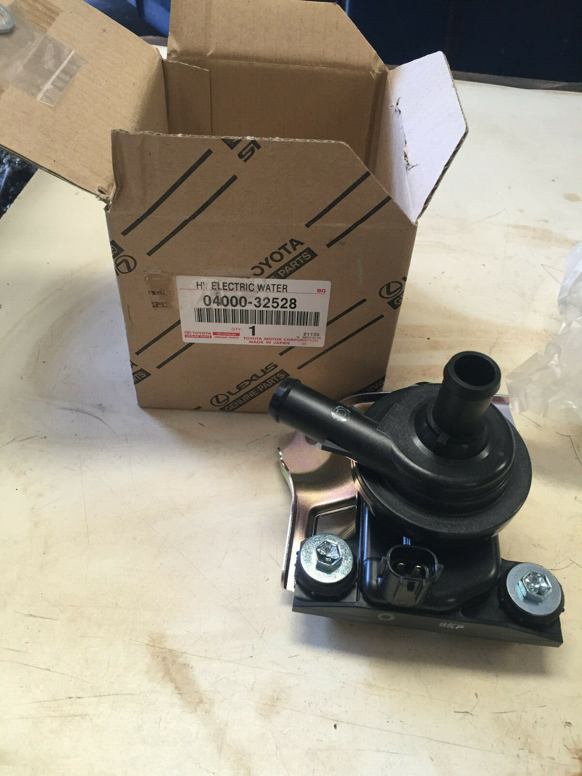 Toyota Inverter Pump 04000-32528 | eBay