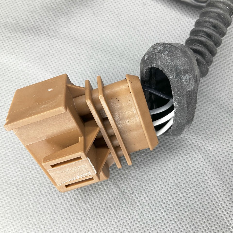 OE Bosch Oxygen Sensor O2 16069 For 2000-2005 Volkswagen Passat 2.8L ...