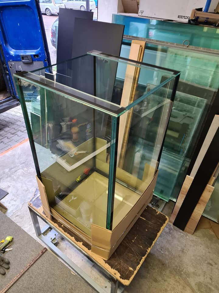 DIFFERENT SIZES Aquarium Fish Tank, Marine, Tropical, different shapes ...