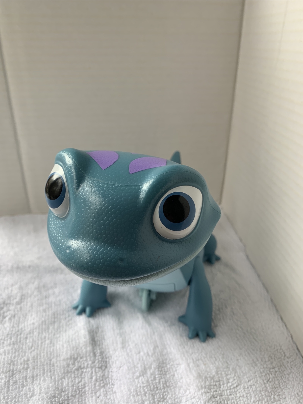 Disney Frozen 2 Fire Spirit Friend Toy, Frozen 2 Salamander, Bruni ...