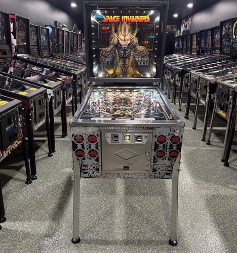 Space Invaders Pinball machine Bally 1980 Orange County Pinballs FREE ...