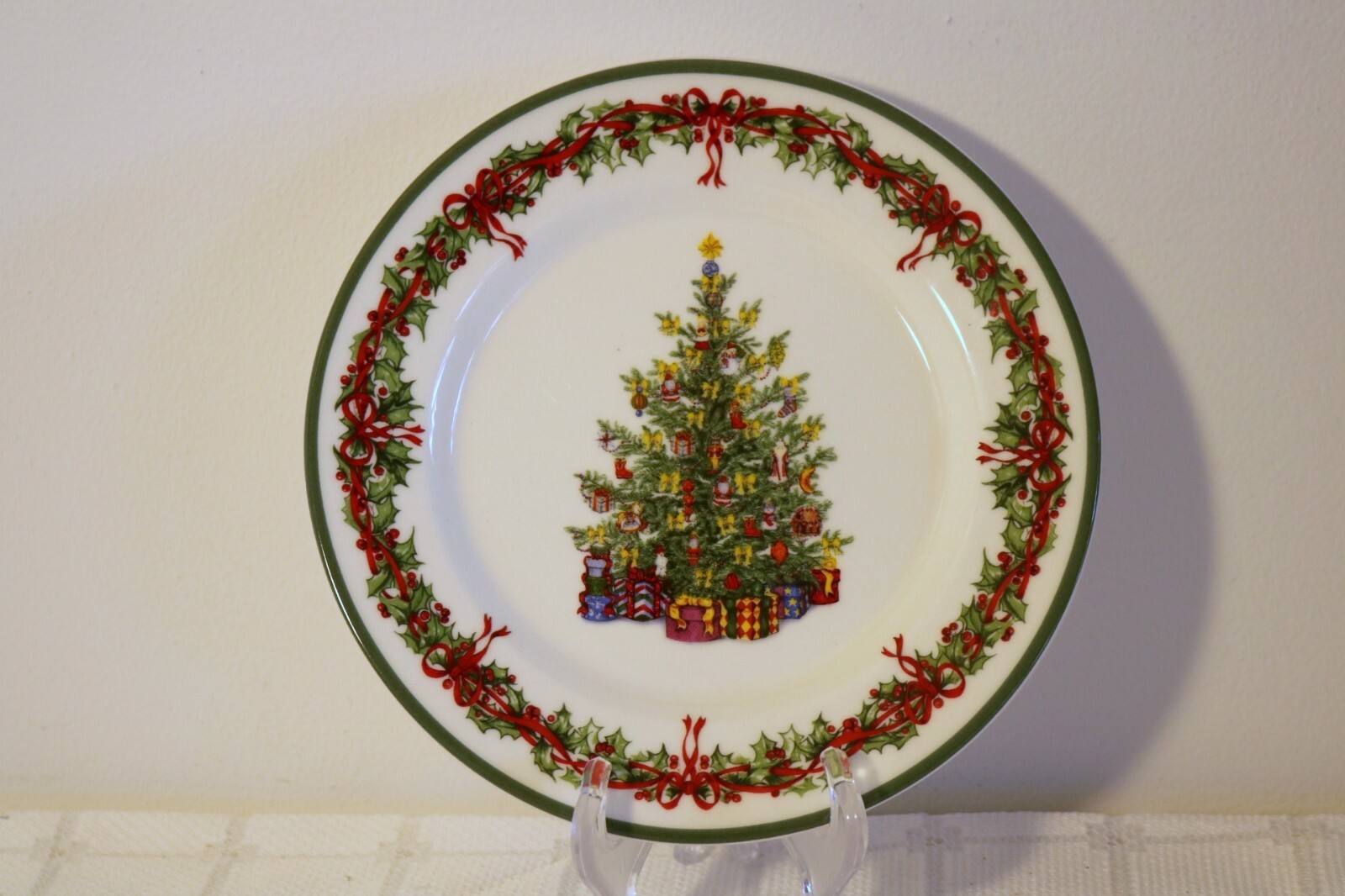 CHRISTOPHER RADKO TRADITIONS HOLIDAY CELEBRATIONS Colombia Salad Plates ...