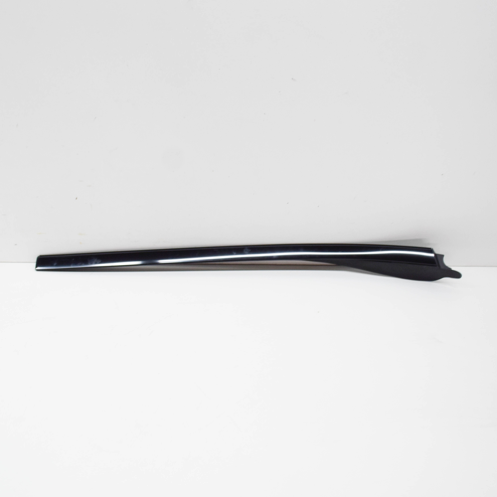 Mercedes-Benz GLA Windshield Left Side Water Deflector X156 A1566901700 ...