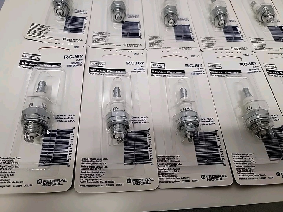 (16) RCJ6Y Champion Spark Plug BPMR7A (Lot Of 16 Spark Plugs) -DK | eBay