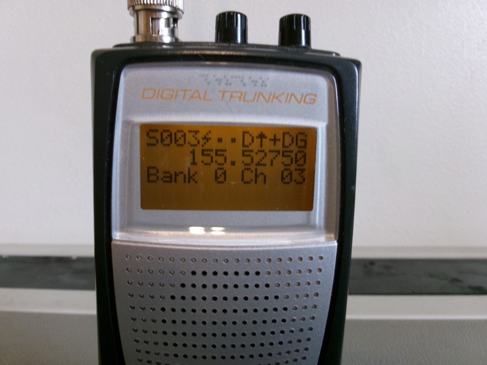 Radio Shack PRO-96 500 CH. Analog/Digital Police/Fire/EMS Scanner-P25 ...