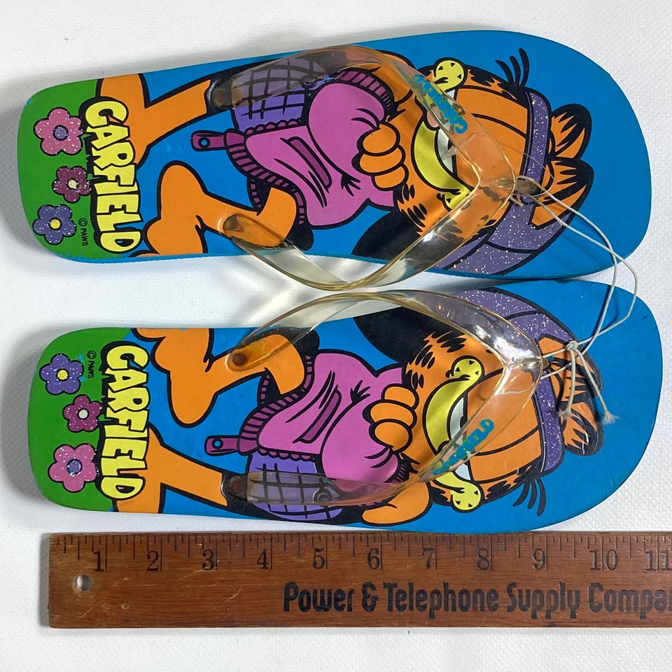 Vintage Garfield Sandals Flip Flops Flowers Backwards Hat 1990s Paws ...