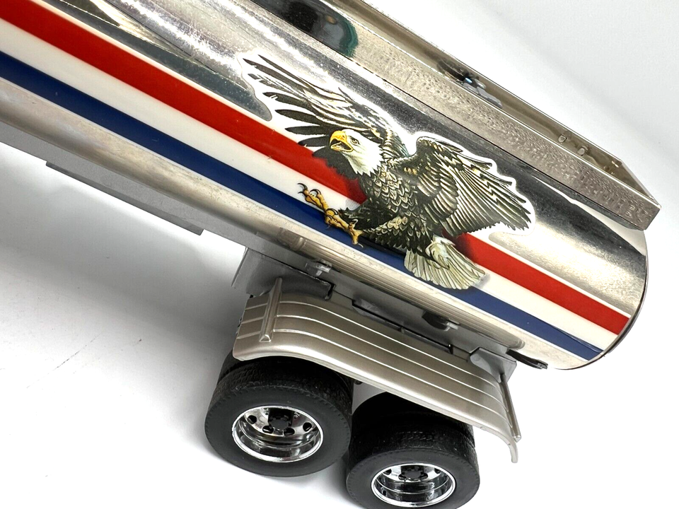 Mack Truck 1/32 scale Franklin Mint American Eagle Chrome Tanker Die ...