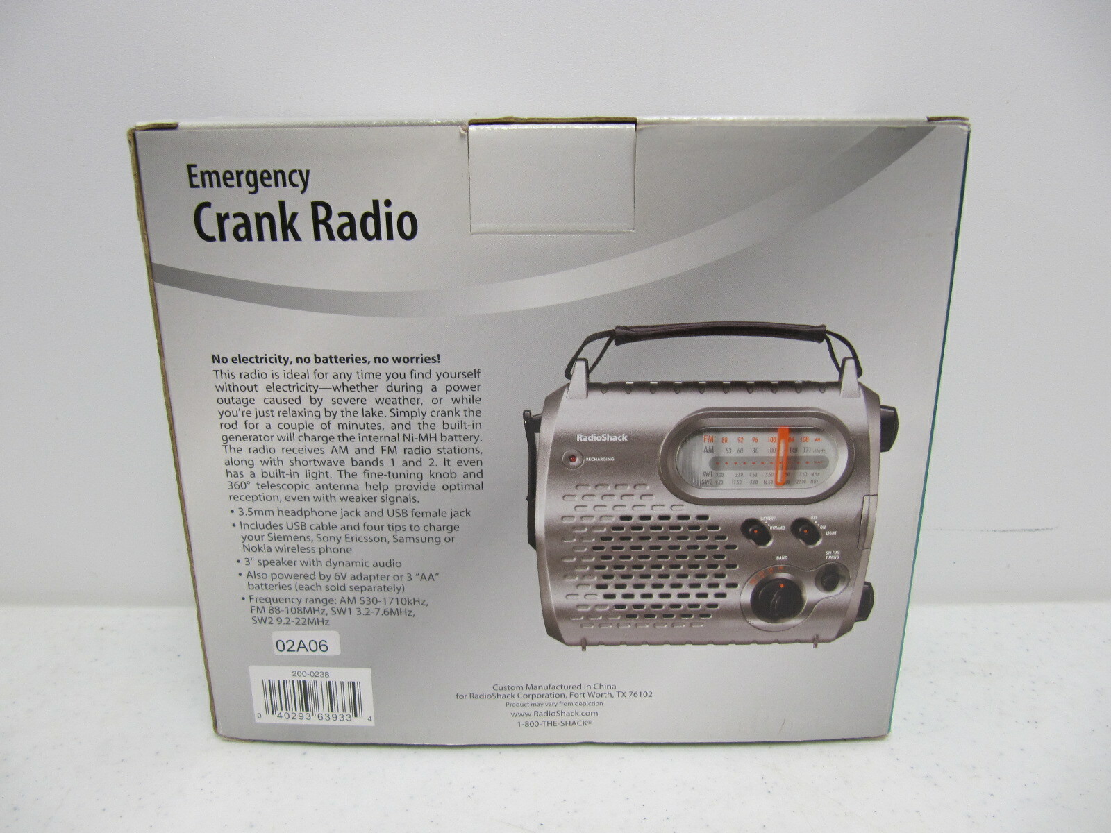 Radio Shack 20-238 Emergency Crank Radio Flashlight Generator powered ...