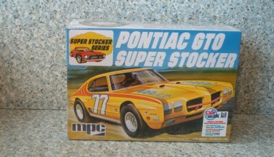 Pontiac GTO Super Stocker 1:25 MPC Retro Deluxe Kit Hobby Time Model ...