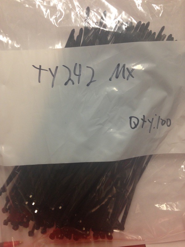 Thomas & Betts TY242MX | Ty-Rap w/ Stainless Lock, 8.190", Black {100pk ...