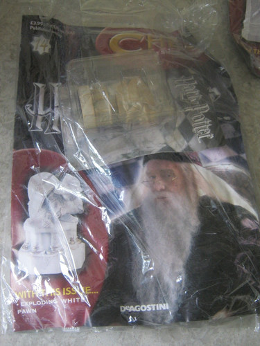 Harry Potter chess piece Exploding White Pawn DeAGOSTINI Magazine Issue ...