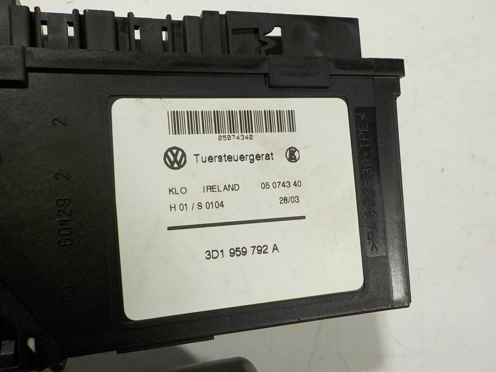 95562470202 RIGHT FRONT WINDOW MOTOR / 7L0959702A / 17300320 FOR ...