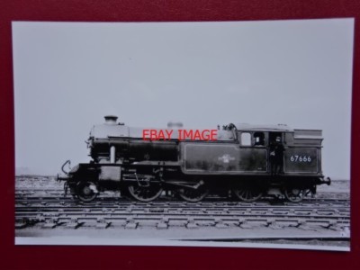 PHOTO LNER CLASS V1 LOCO NO 67666 | eBay UK