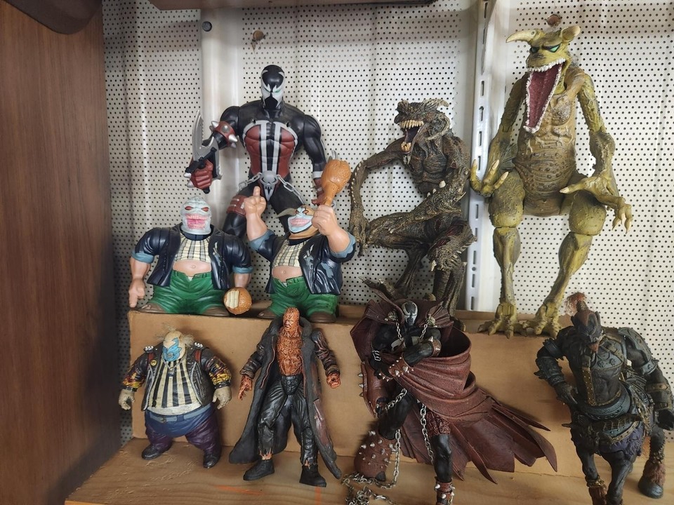 9 piece spawn lot including three clowns, extra large spawn, and more ...