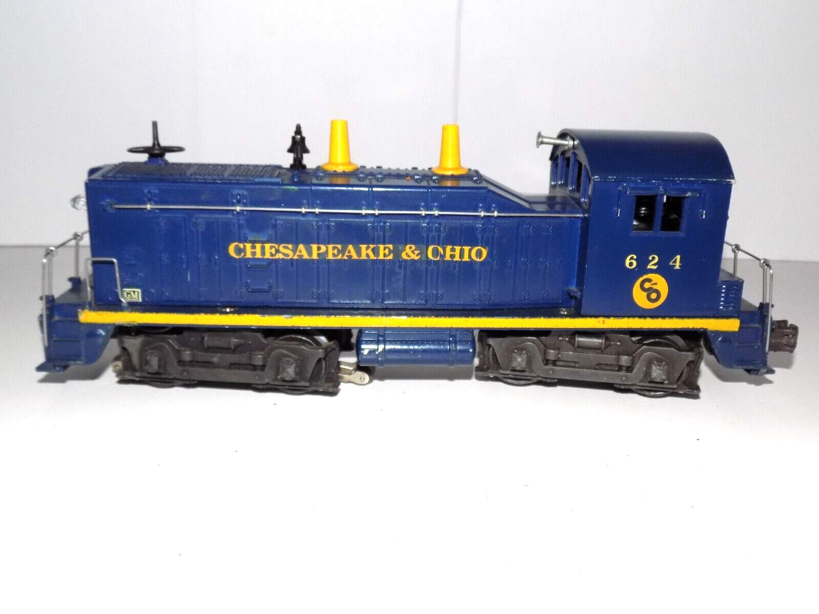 Lionel Trains #624 Chesapeake & Ohio O SCALE C&O NW2 SWITCHER Serviced ...