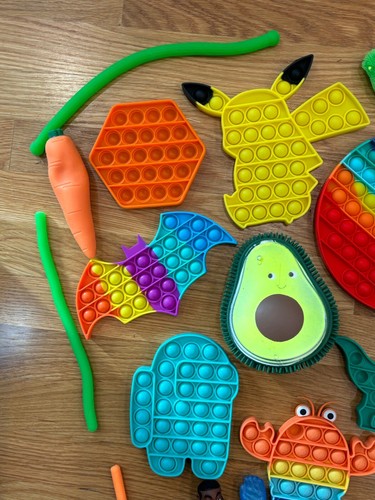Assorted Fidget Toys Pop-Its, Stretch Toys, Squish Toys | eBay