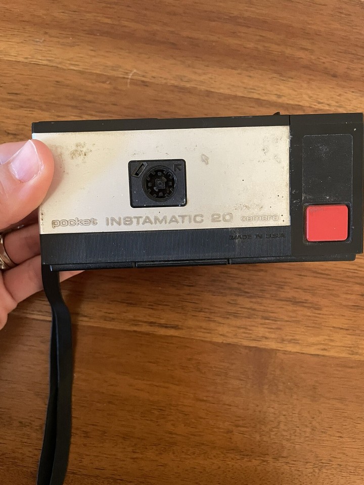 Vintage Kodak Pocket Instamatic 20 Camera Takes 110 Film Made in USA ...