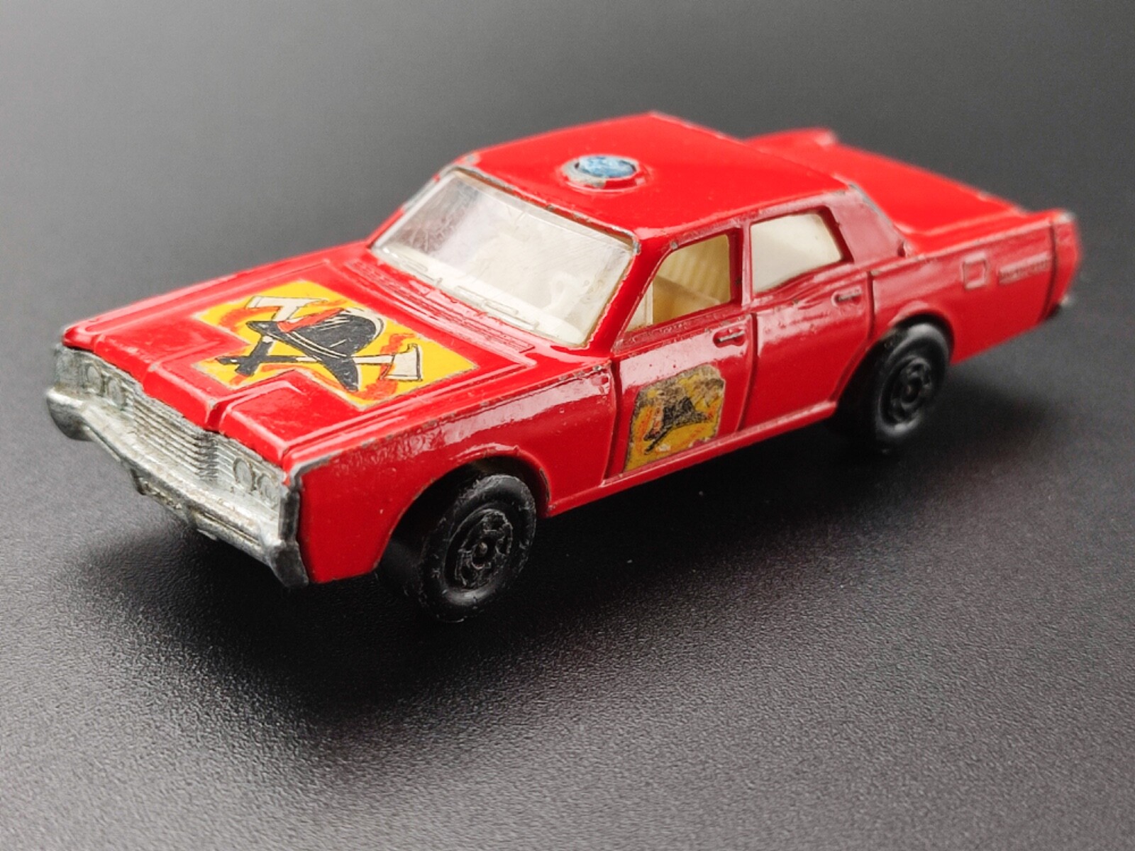 Matchbox Superfast Red Mercury Fire Chief Car No.59 Made in England 1: ...