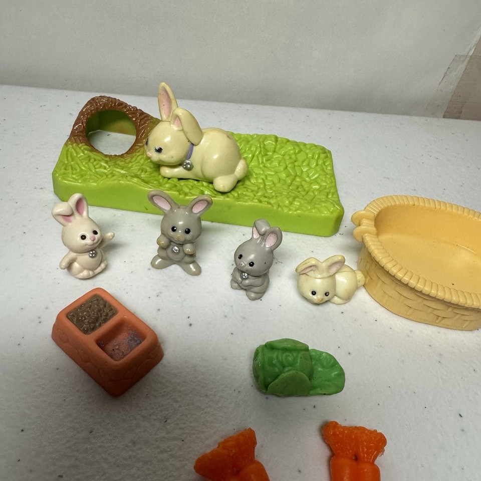 Vintage Kenner Littlest Pet Shop Mommy & Baby Bunnies Mom Rabbit Family ...