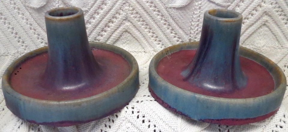FULPER EARLY 20TH CENTURY PAIR OF RARE PLUNGER CANDLESTICKS IN MATTE ...