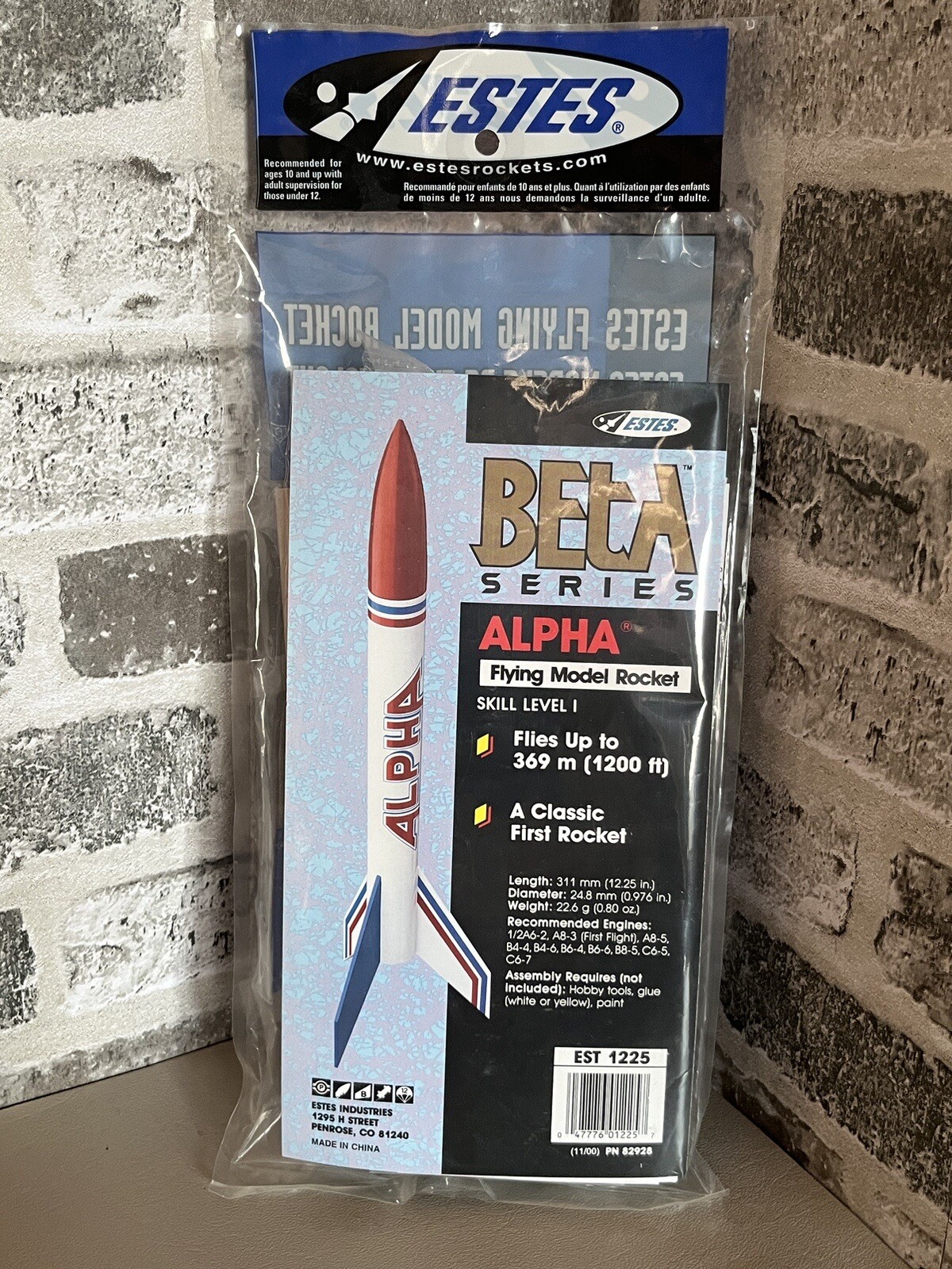 Estes 1225 Beta Series Alpha Flying Model Rocket Kit, Skill Level 1 ...