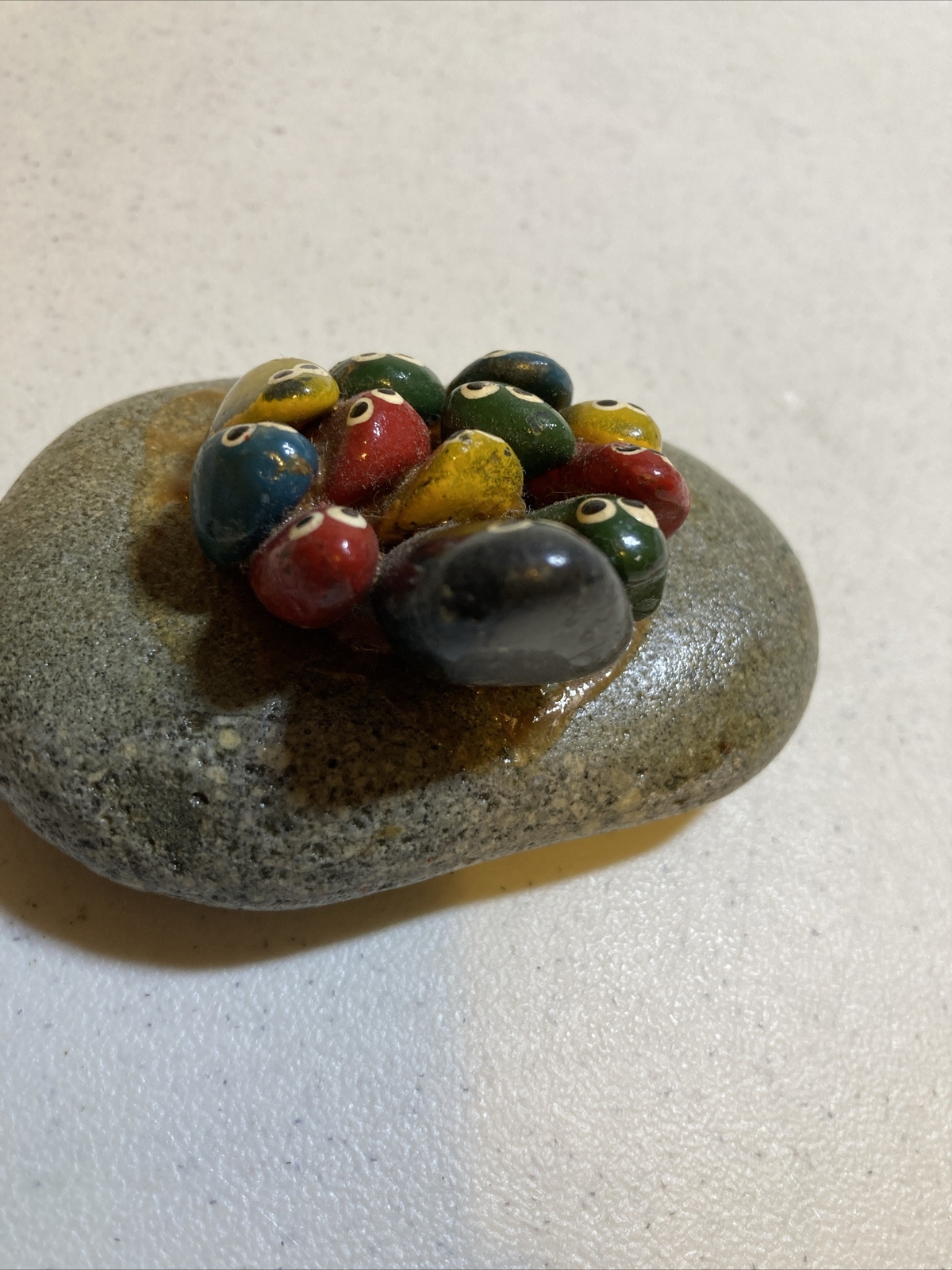 Vintage Pebble People Mounted On Stone 12 Stones B6 | eBay
