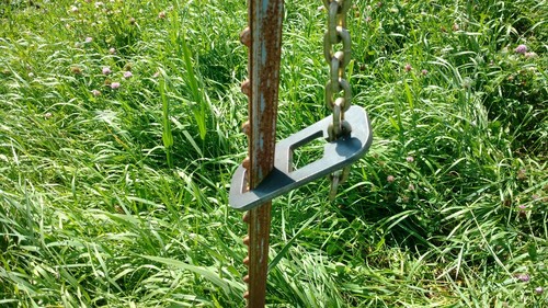*NEW - HEAVY DUTY STEEL - T POST PULLER - PLATE ONLY - USE WITH JACK OR ...
