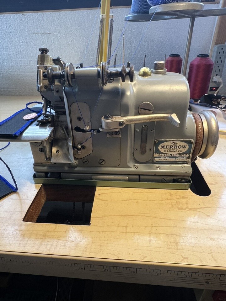 Merrow Narrow Edge Industrial Overlock Machine For Patches | eBay