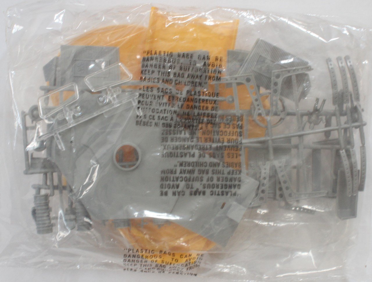 Tsukuda Hobby 1/60 Voyage to the Bottom of the Sea Flying Sub Model Kit ...