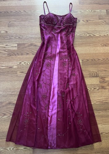 Gorgeous vintage Y2K/90s beaded prom dress! - Gem
