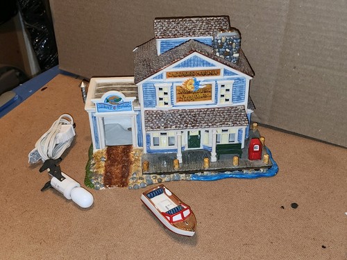 CASCADES MARINA 56.55370 Dept 56 SNOW VILLAGE WEEKEND AT THE LAKE Boat ...