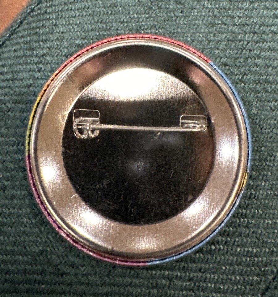 TR- SNOOPY FAN CLUB PIN BADGE (PEANUTS UNITED FEATURE SYNDICATE PIN ...