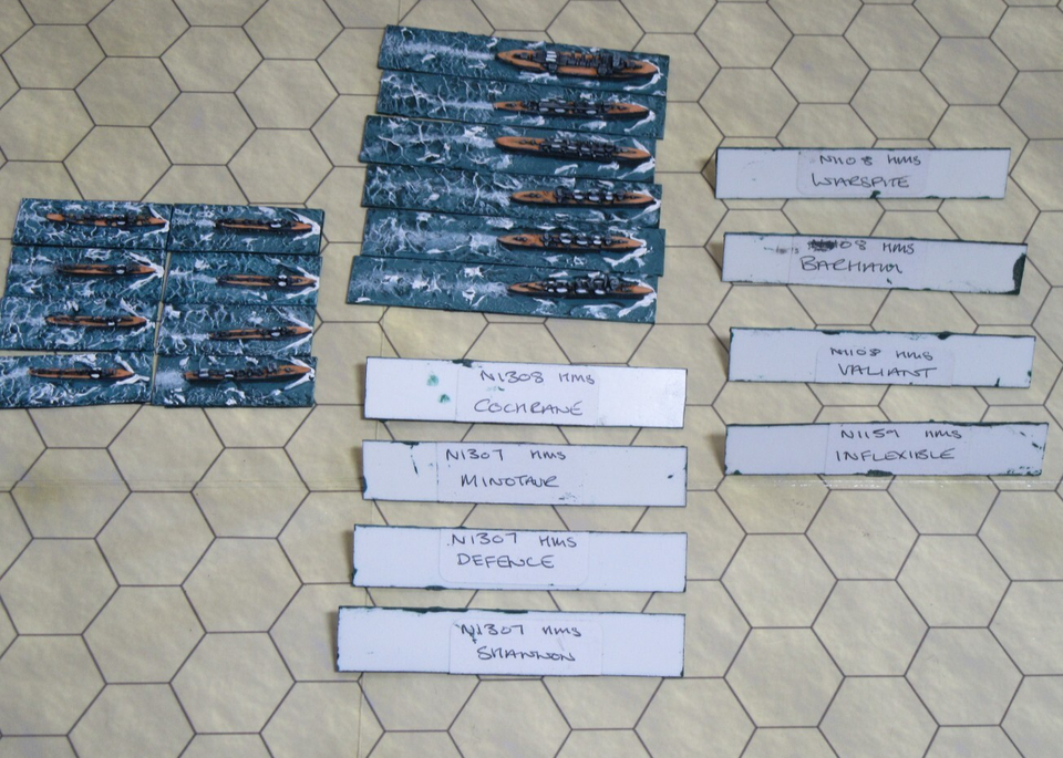 Navwar 1/3000 scale x28 HMS British WW1/WW2 Ships JOBLOT Tabletop Ready ...