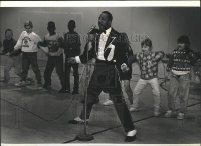 1993 Press Photo Tap Dancer Arie King at Thomas Jefferson Elementary ...