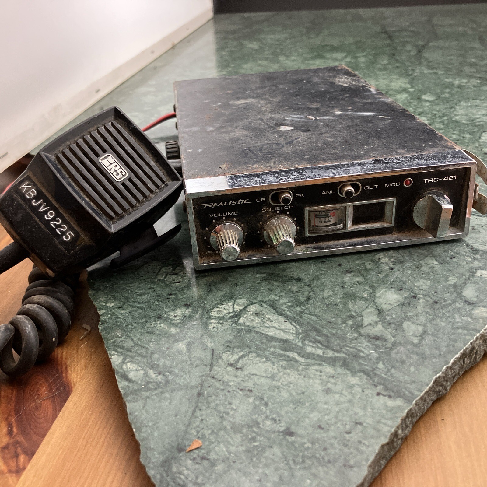 Realistic Trc-421a 40 Channel CB Transceiver Radio With Mic for sale ...
