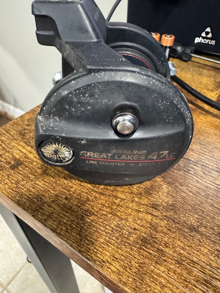 Daiwa Sealine great lakes 47LC fishing reel high speed w/ line counter ...