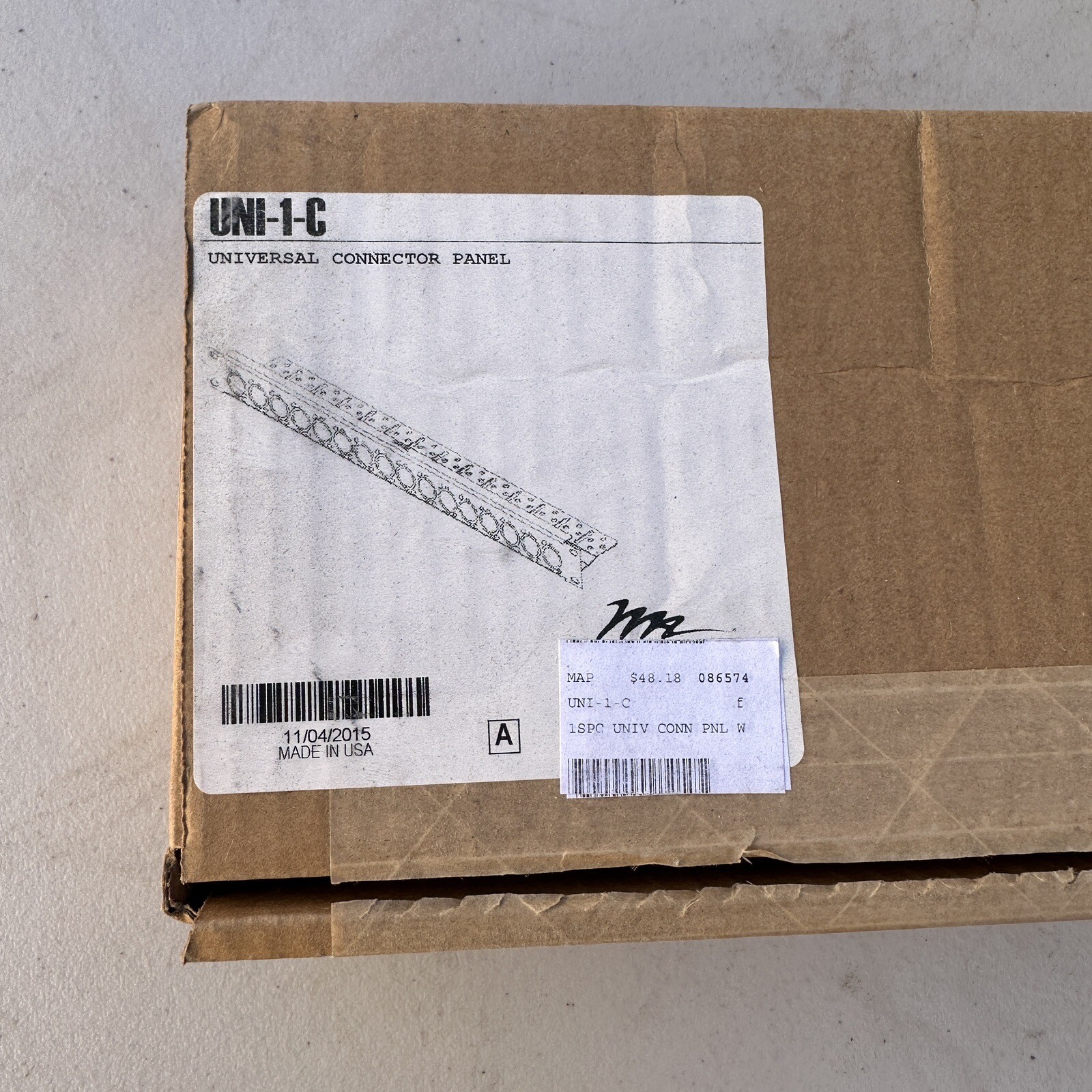 Middle Atlantic UNI-1-C Universal Connector Panel with Cable Shelf 1U ...