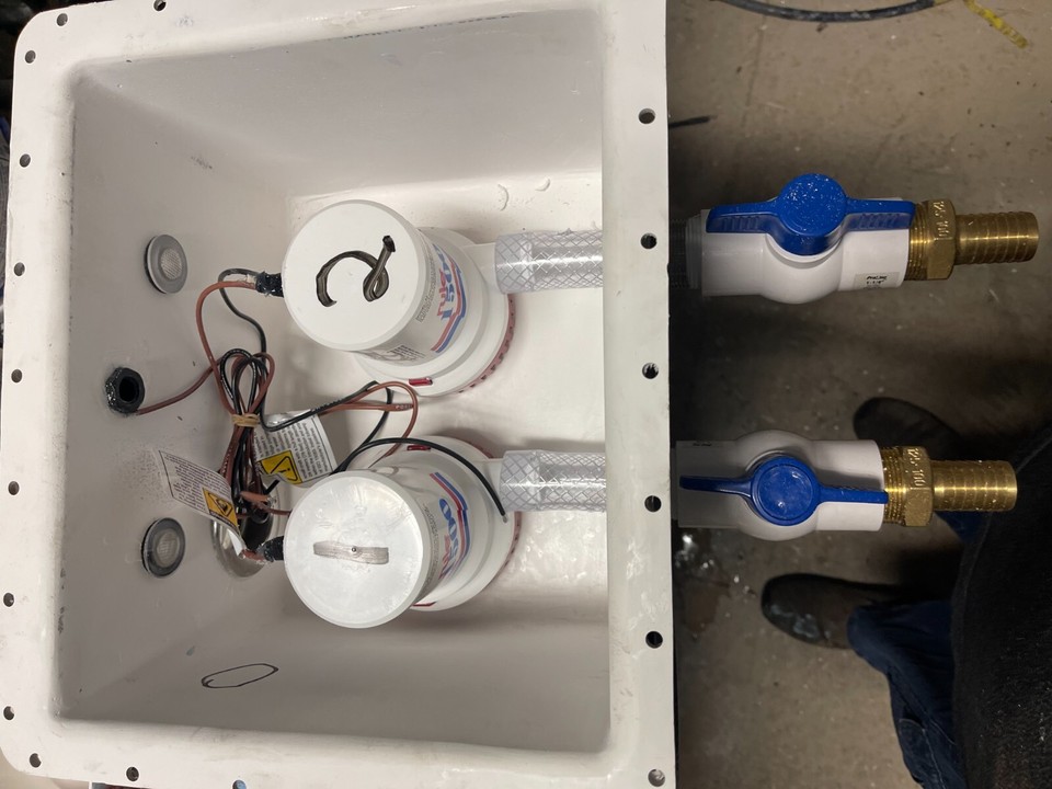 sea chest for boat Livewell Pump Box Only ''18-1/2 'L x 12"W x 8-5/8"H ...