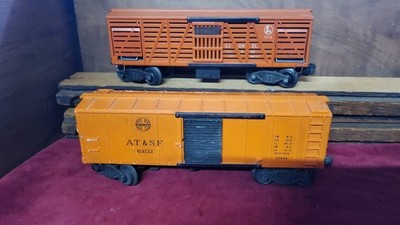 Lionel Postwar 3656 Operating Cattle Car & X3464 Operating Box Car, NY ...