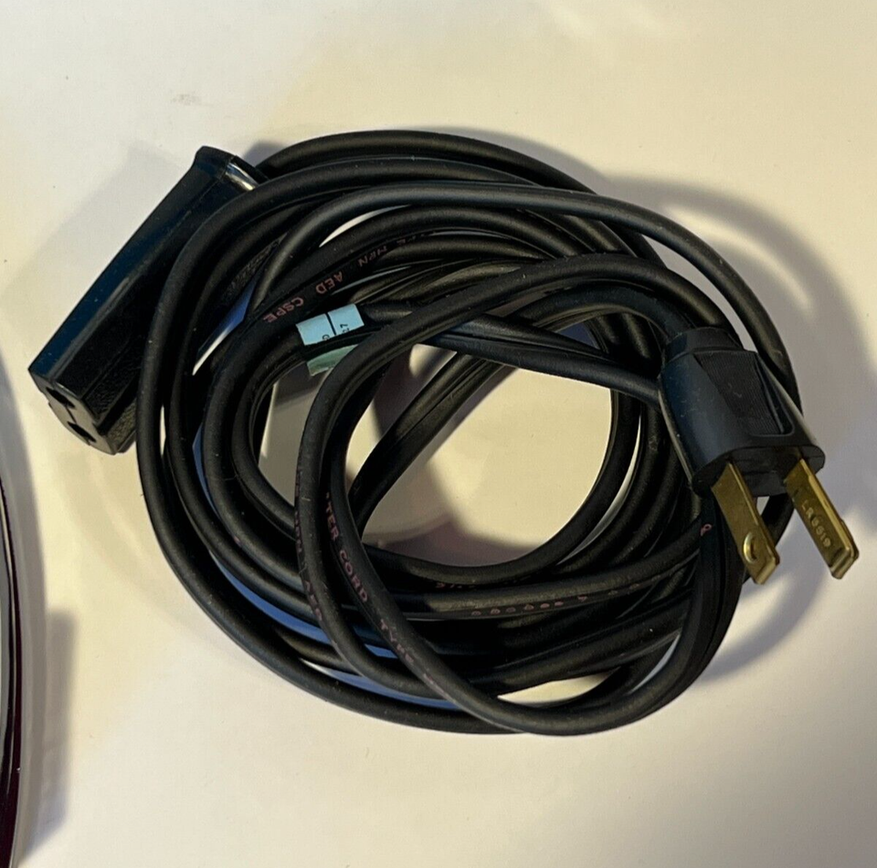 Vintage Valiant ELECTRIC TRAVEL IRON Folding Handle 15-2319 | eBay