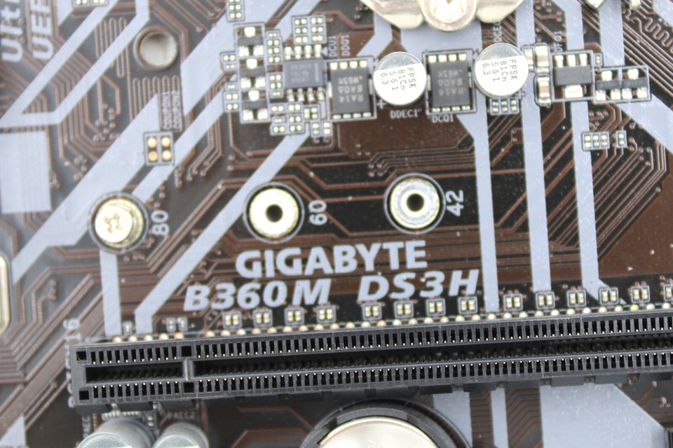 Gigabyte B360M DS3H Intel B360 LGA1151 DDR4 Micro ATX Desktop ...