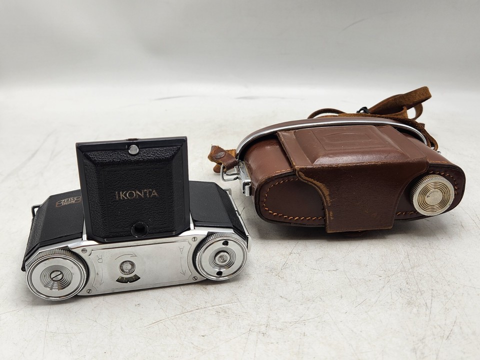 Zeiss Ikon Ikonta 35 522/24 Folding Film Camera, Novar-Anastigmat 45mm F3.5 Lens | eBay