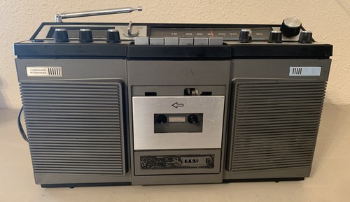 Realistic SCR-1 Portable Stereo Boombox Ghettoblaster Parts Or Repair ...