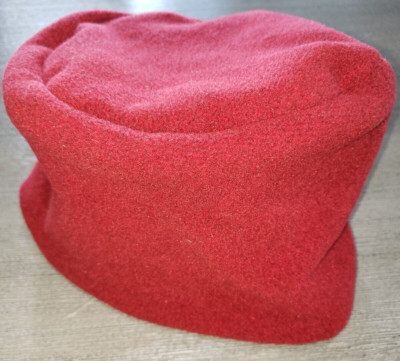 womens THICK DARK RED FLEECE BUCKET STYLE HAT one size fits most no ...