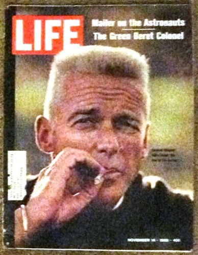 LIFE MAGAZINE NOVEMBER 14, 1969 (FR/GD) THE GREEN BERET COLONEL RHEAULT ...